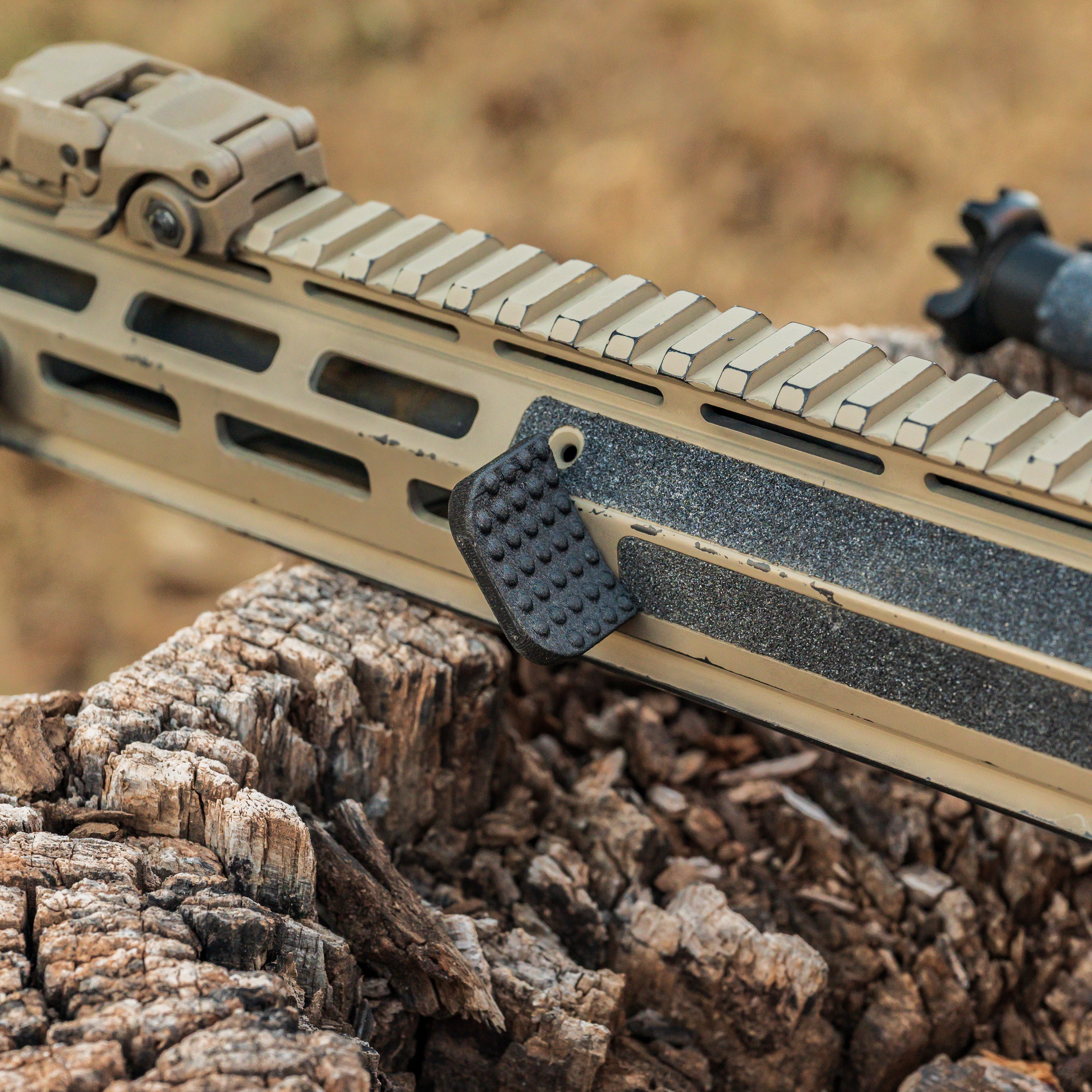 DT "The Solo" M-LOK Thumb Rest – DT Wrks